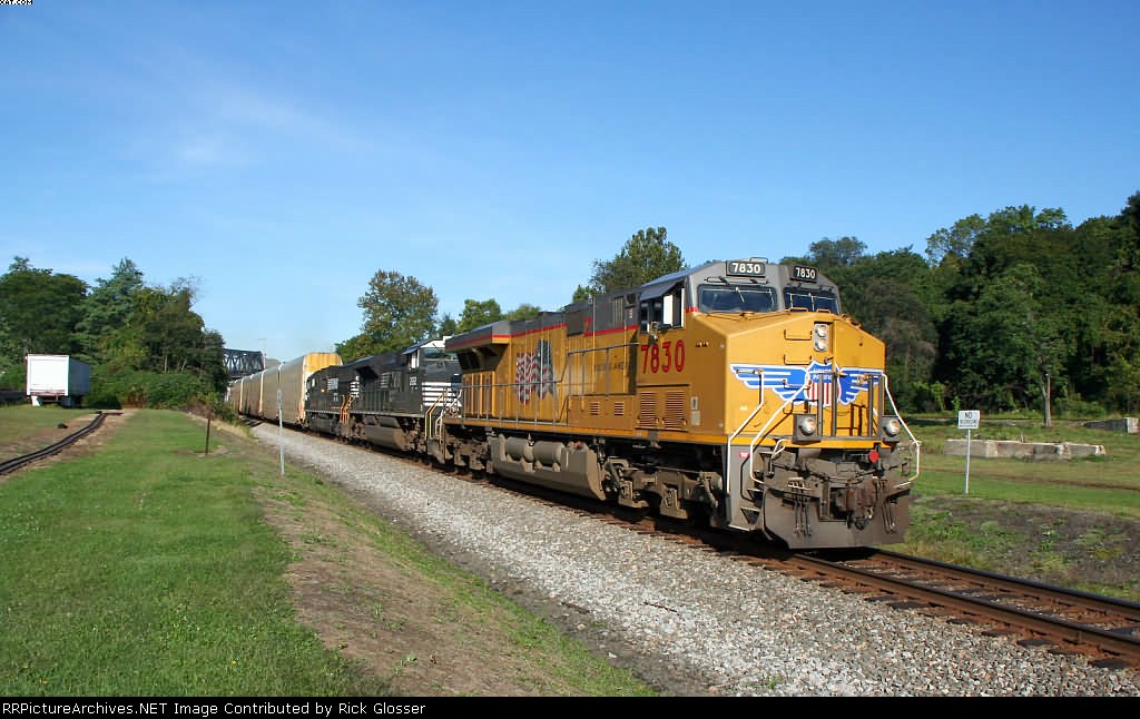 Union Pacific ES44AC In Front of NS 212 Today